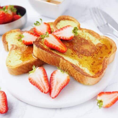10-minute Easy Pandan French Toast - Christie at Home