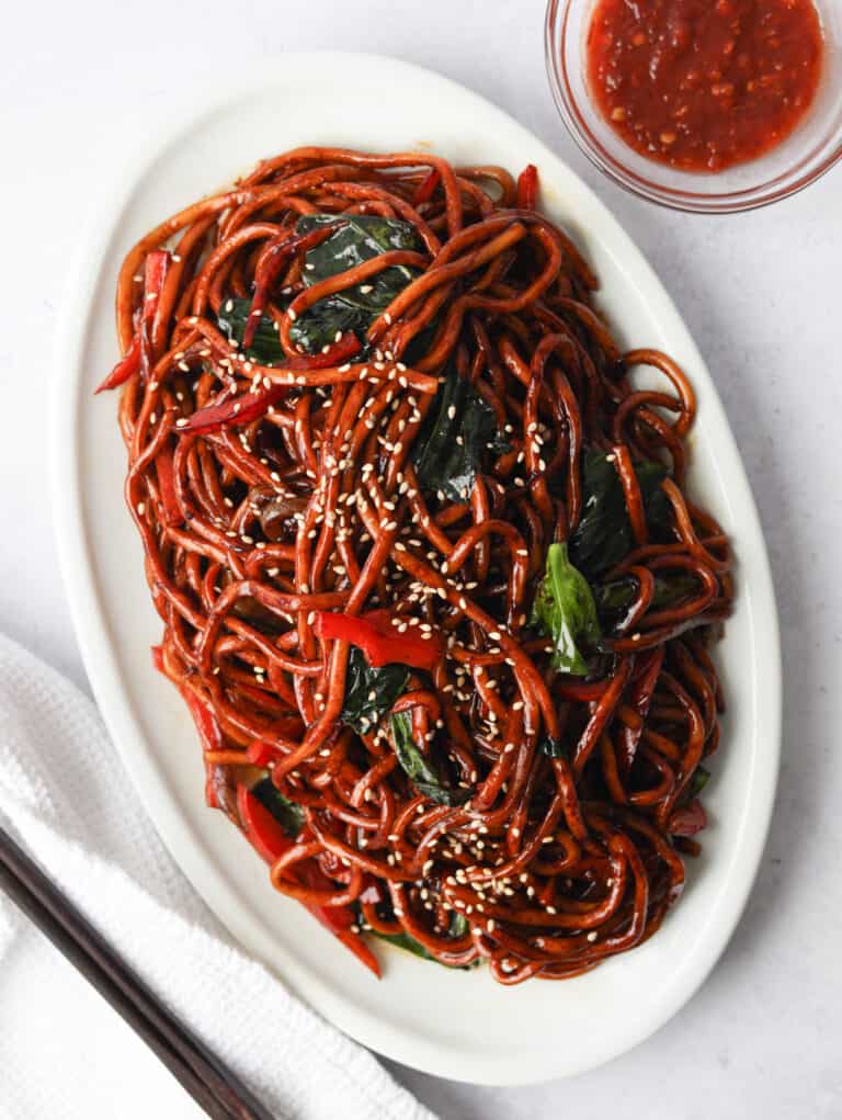 Easy & Quick Spicy Vegetable Lo Mein - Christie at Home