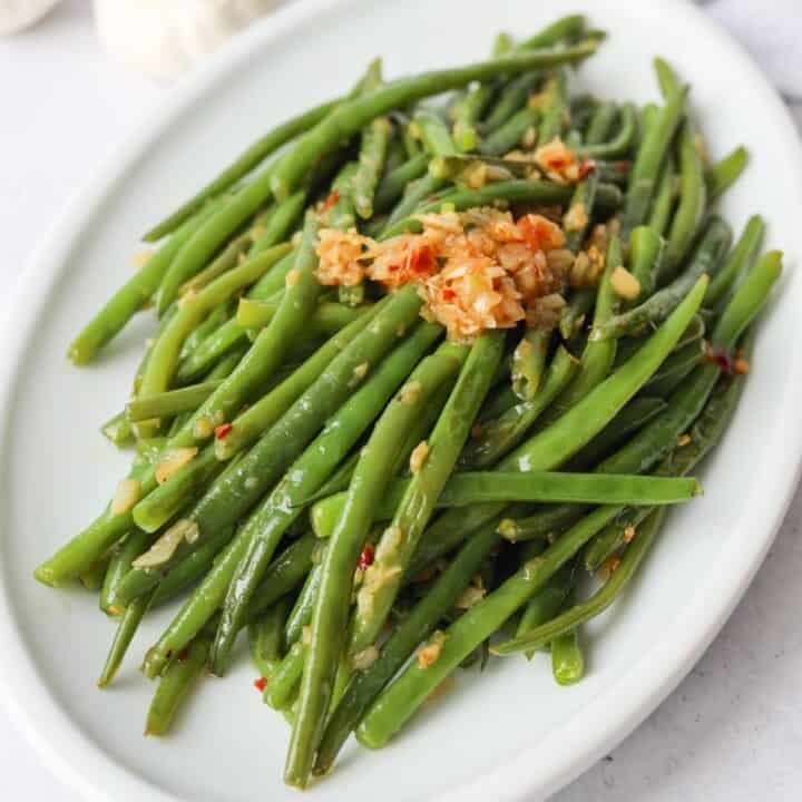 Easy 10-minute Chinese Garlic Green Beans - Christie at Home