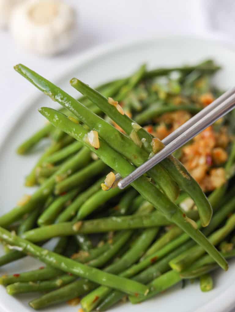 Easy 10-minute Chinese Garlic Green Beans - Christie at Home