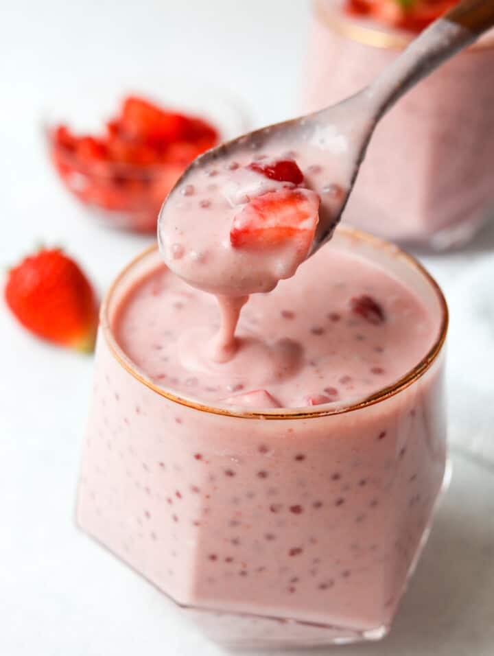 Easy 4-ingredient Strawberry Sago - Christie at Home