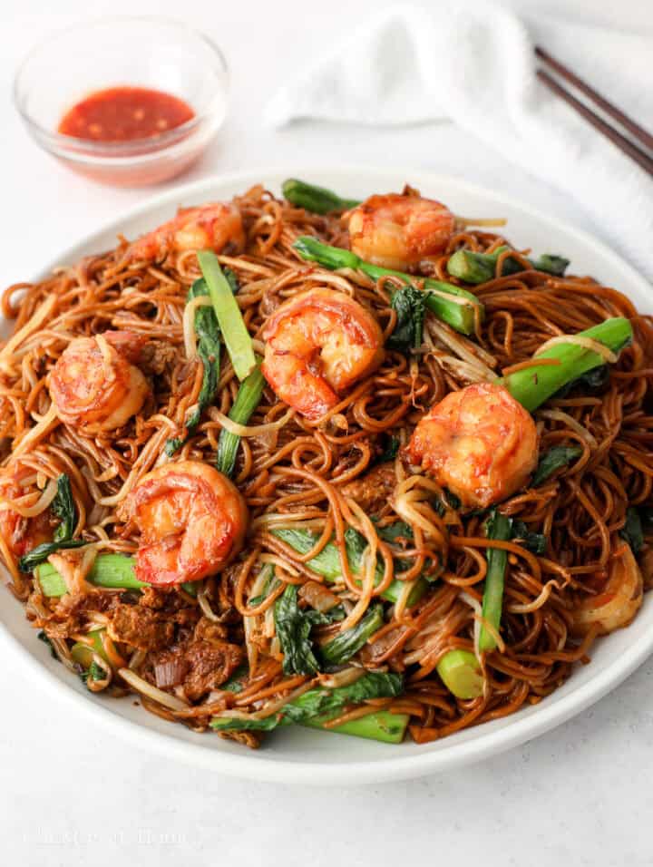 Quick & Easy Bihun Goreng (Fried Vermicelli) - Christie at Home